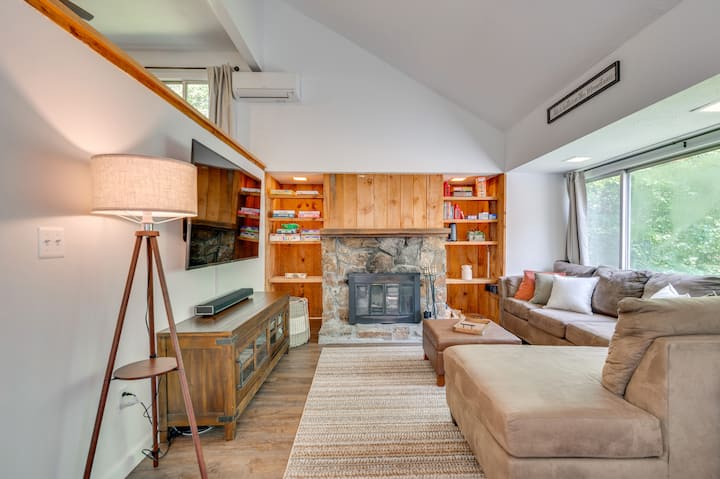 Resort-style White Mountains Cozy Cabin Rental - Campton, NH