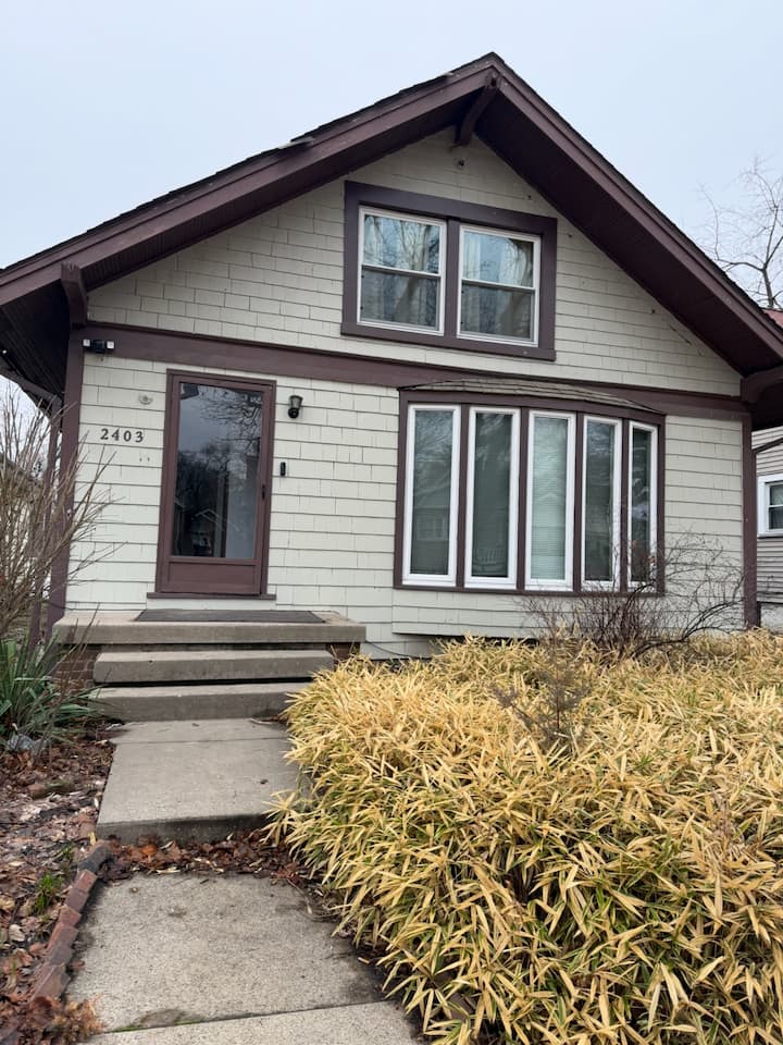 Travel Pro Suite - Peoria, IL