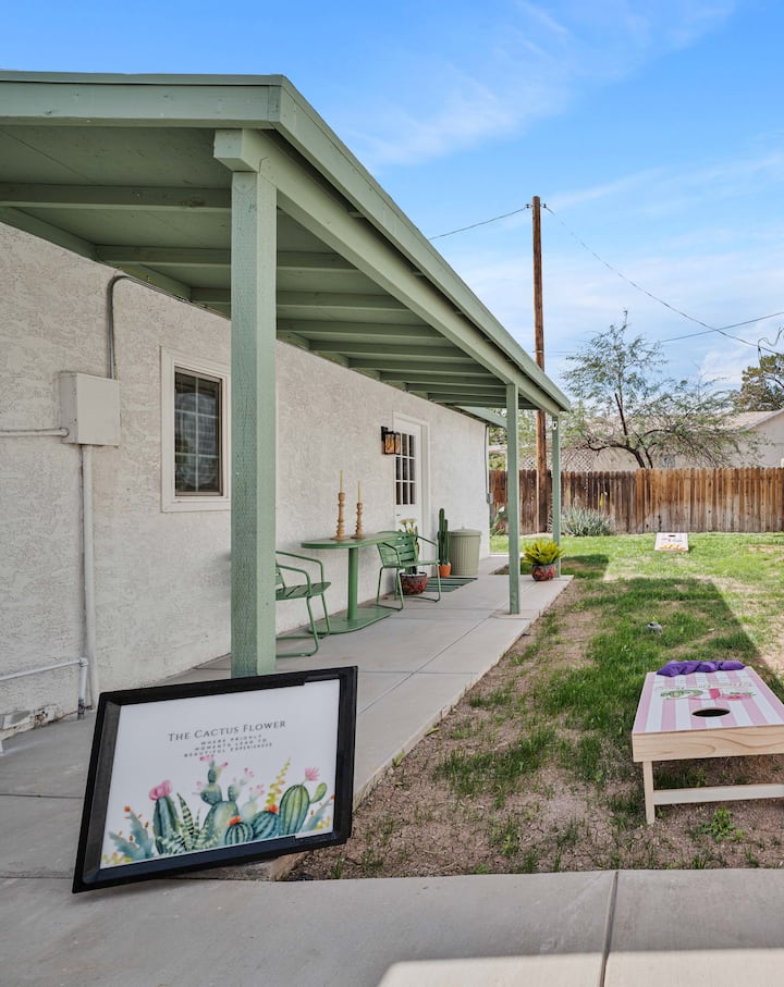 The Cactus Flower
Bbq, Fire Pit, El Centro - El Centro, CA