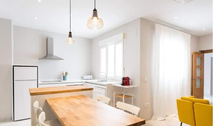 Fantástico Apartamento Para 6 En El Centro - Seville