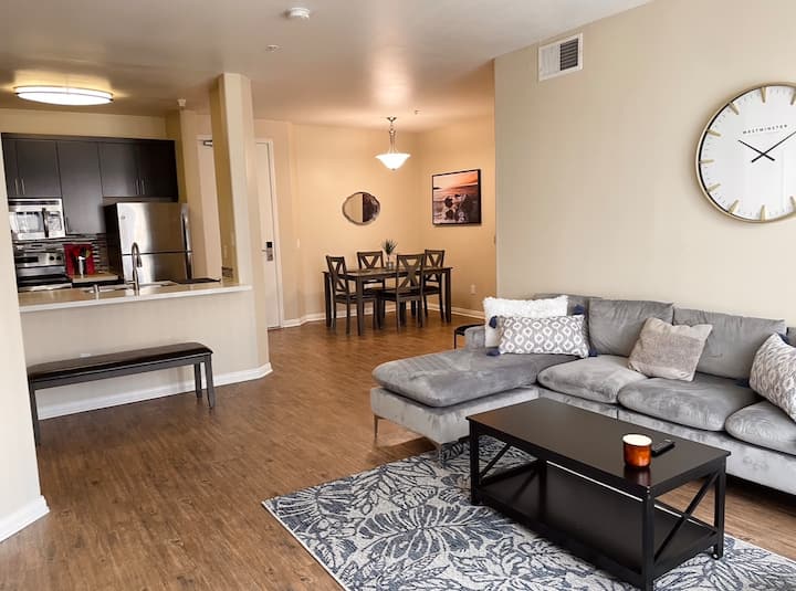 Spacious 2 Master Bd - 3 Beds Unit -Prime Location - Venice Beach, CA
