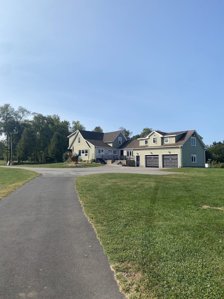 Hilltop Farmhouse With Valley Views - Connecticut