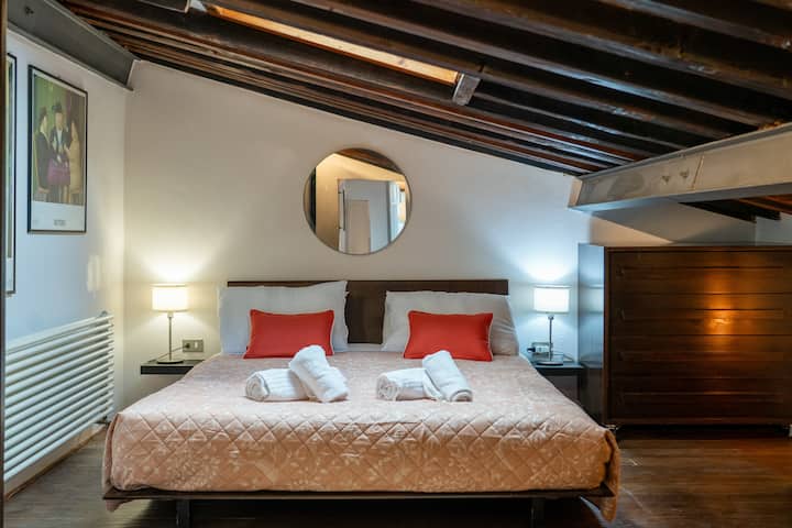 Central Historic Tower | Duomo View, Ac &/ Wifi - Florence