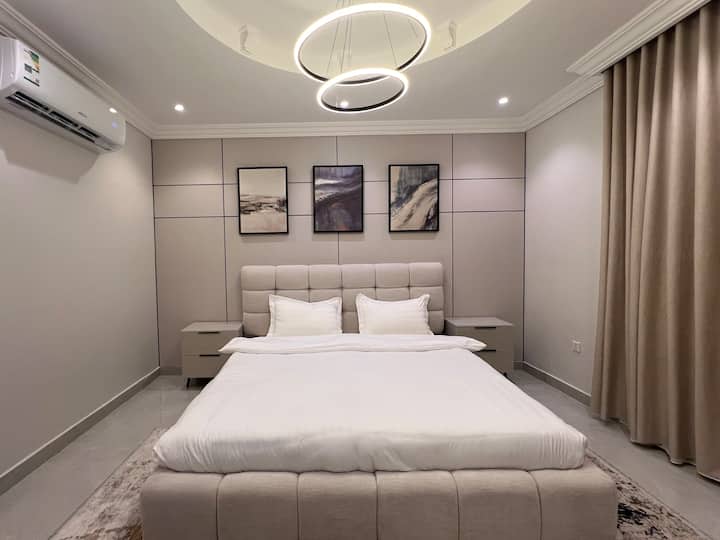 شقة عائلية كبيرة وأنيقة بموقف خاص  - يمامة نيست - Jedda