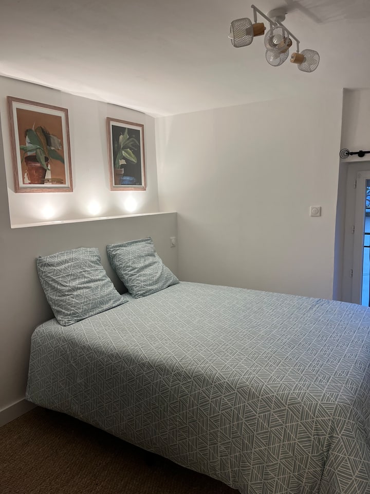 Cœur De Village Calme – Appartement Cosy - Sauveterre