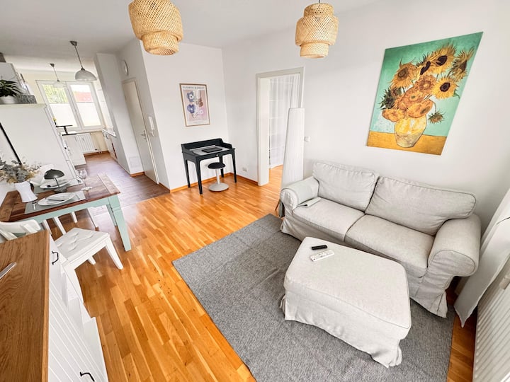 Fjora Homes | Modern&zentral 2 Zi Apartment(55 M²) - Greifswald