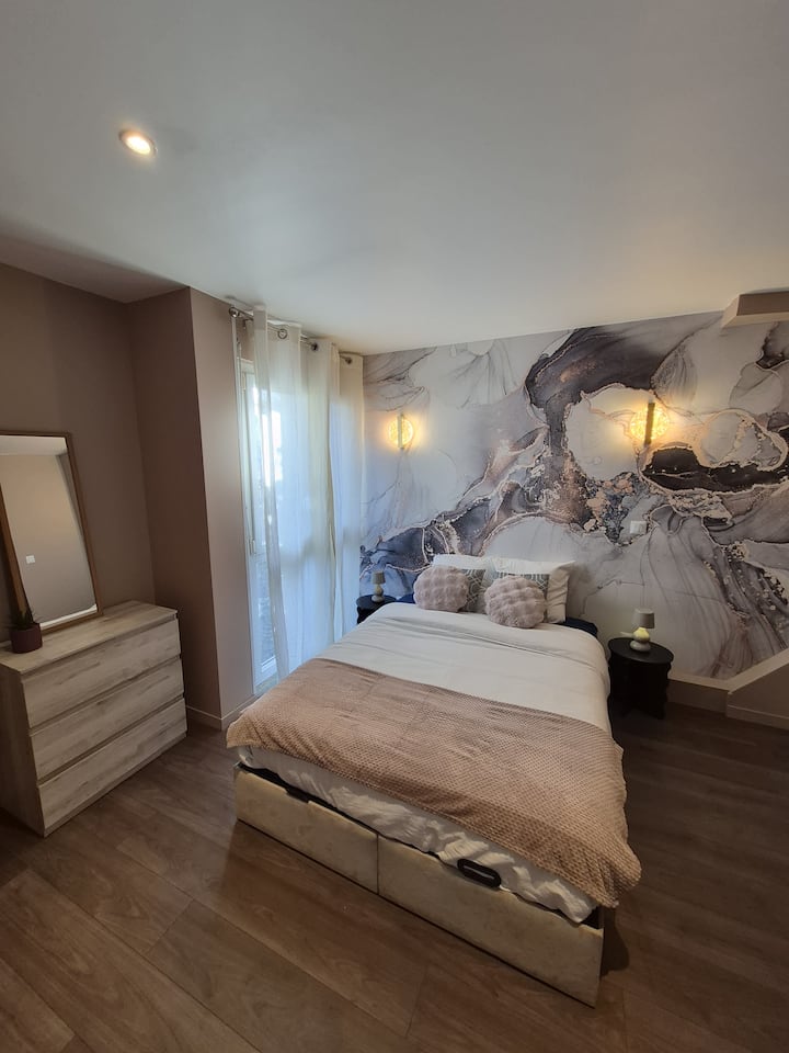 Le Diamant : Appart Cosy Pour 2 Personnes - Montigny-le-Bretonneux