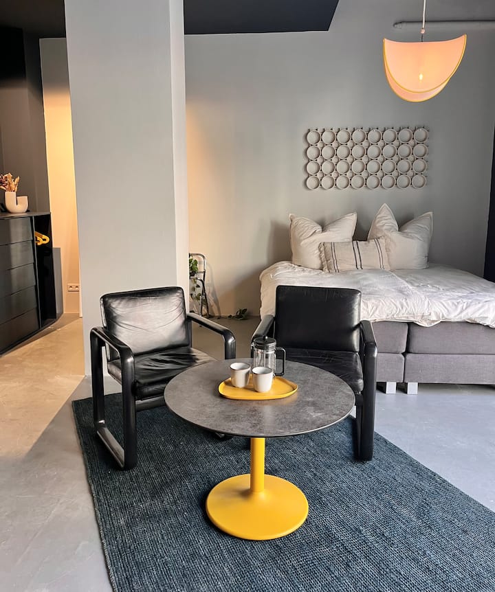 The Green Chair Hoheluft - 140qm Loft For 6-8 - Hamburg