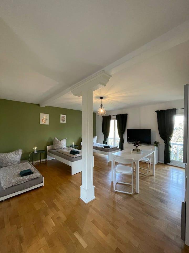 Geräumige Altbauwohnung Mit 4 Schlafzimmern - Mendig