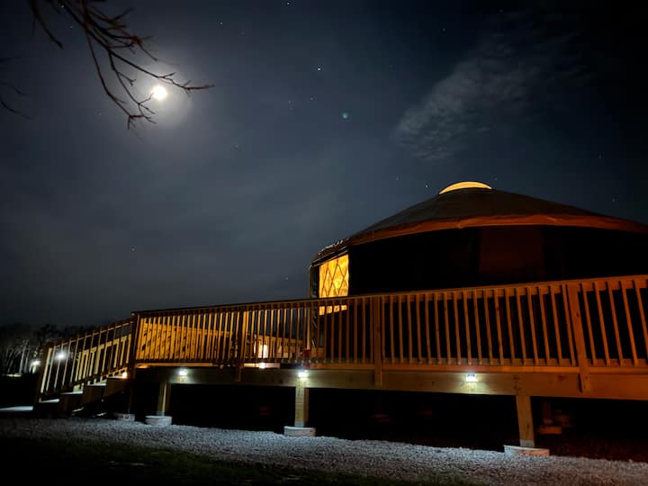 Rustic Ridge Retreat - Iowa