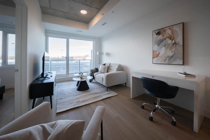 Carlton West Modern Living | Urban 1br - Ottawa