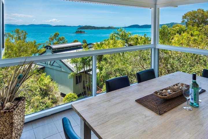 Oasis 3 - Hamilton Island