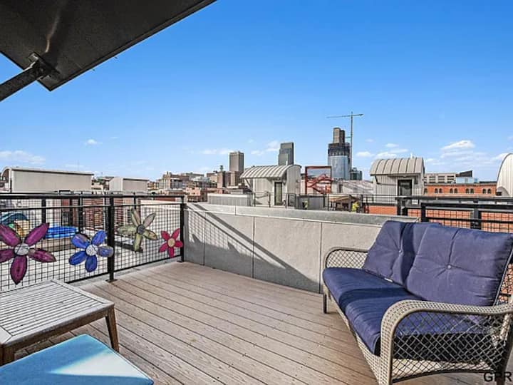 Walk To Cws Old Market Townhome | Parking+rooftop - Council Bluffs, IA