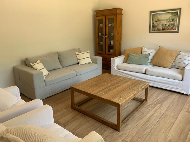 Casa Con Gran Parque, Pileta Y Parrilla - Bella Vista