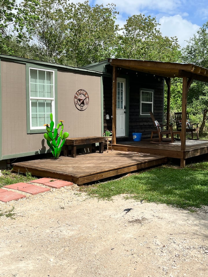 Boho Bungalow At Bentley Ranch - Danbury, TX