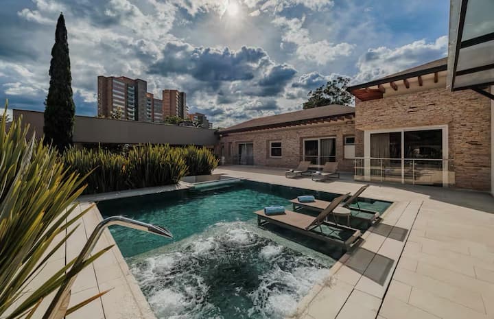 Casa San Antonio De La Peña - Medellin, Antioquia, Colombia