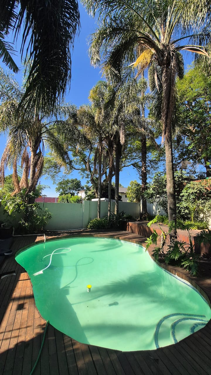 Bk2. Spacious Family Apt. Full Kitchen. Workspace - Johannesburg