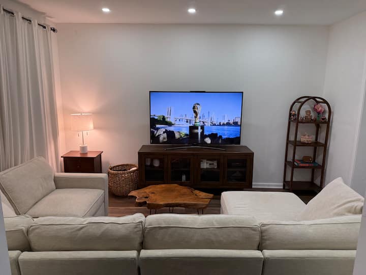 Modern 3br Townhome•mins Away From Nyc/metlife/ewr - Montclair, NJ