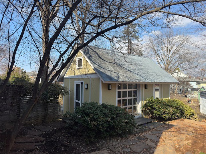 Light-filled Tiny House In Belmont - Charlottesville, VA