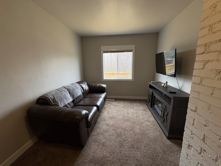 Wolf River Lodge Loft - Fremont, WI