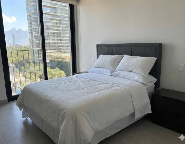 Depa Lujoso En Arboleda - Monterrey