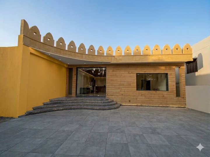 Spacious Private Room With Smart Tv In Pushkar - Pushkar