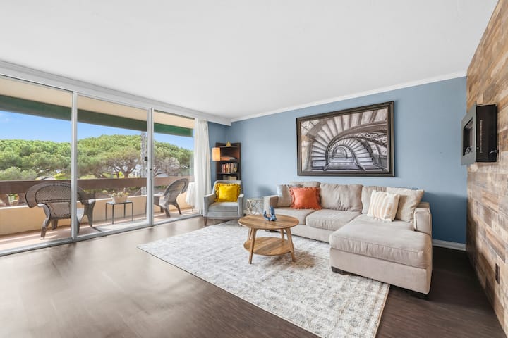 La Jolla Ocean View Corner Suite - Steps To Beach - San Diego