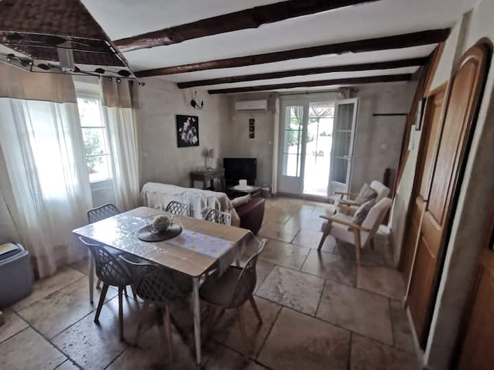 Gîte 6 Personnes: Citronnier - Proche Parc Spirou - Monteux