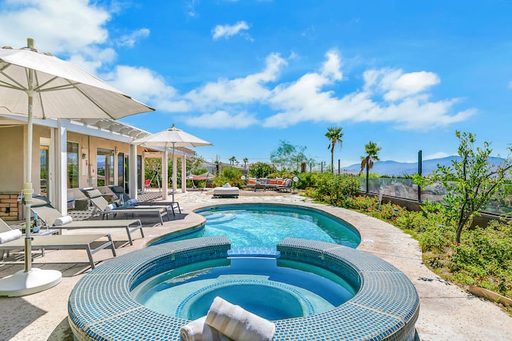 Jetliner Views | Designer Retreat | Pool+spa+games - Desert Hot Springs, CA