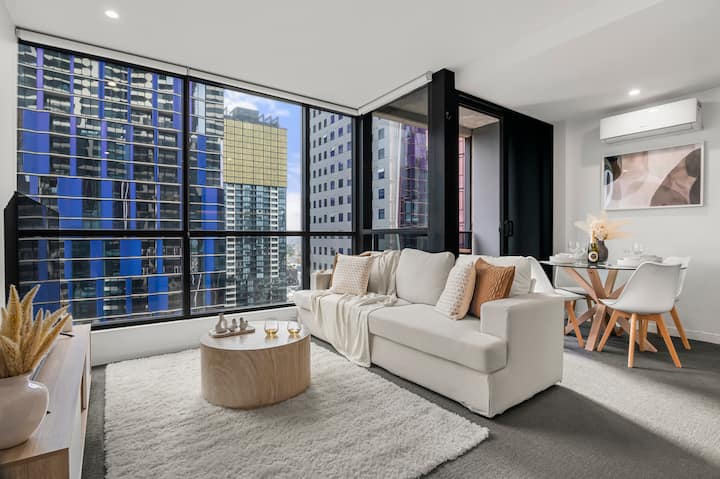 Elegant Central 2br Cbd Apt | Free Tram W/ Pool - Rod Laver Arena