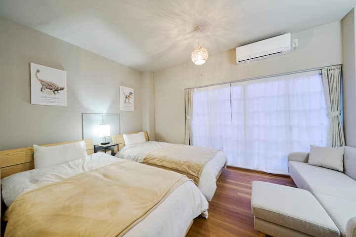 【恐竜博物館車３分/一棟貸/最大10名/勝山ic車5分】シアタールーム付き寝室/ティラノstay勝山 - 가쓰야마시