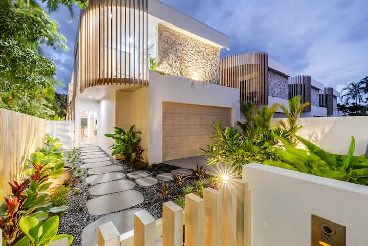 Baha Breeze | Luxury Villa In Port Douglas - Port Douglas