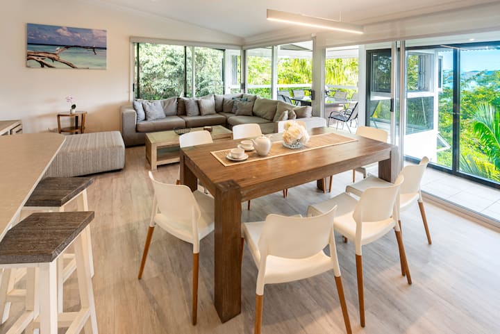 Oasis 12 & Free Buggy - Hamilton Island - Hamilton Island