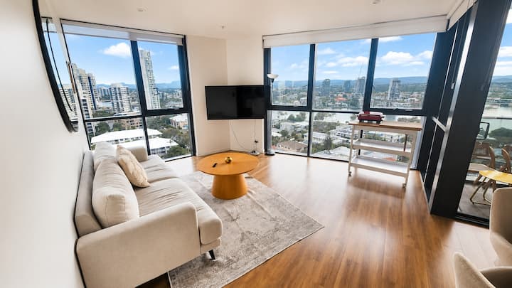 Water View Spacious 1 Br Apartment Close To Beach - Gold Coast