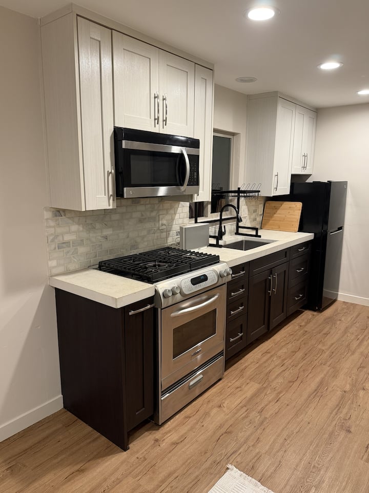 Peaceful Modern Studio W/ Deep Soaking Tub – Slo - San Luis Obispo, CA