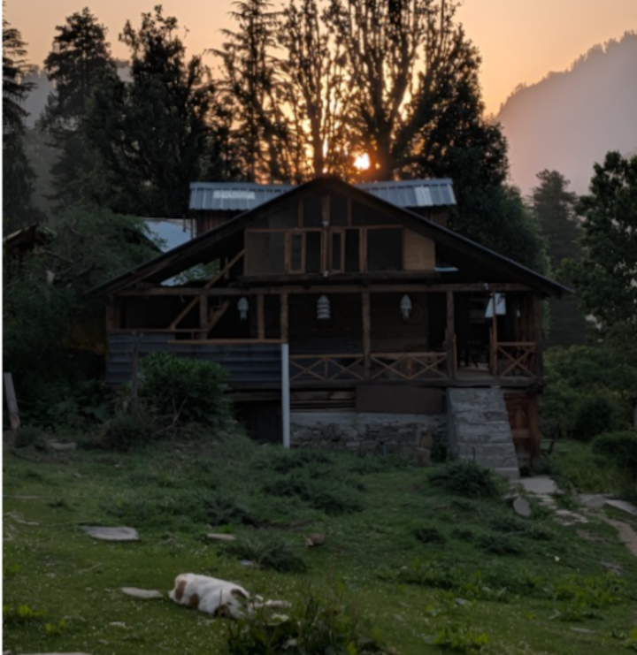 Rustic Himalayan Stay| Apple Orchards|fairy Forest - Tosh