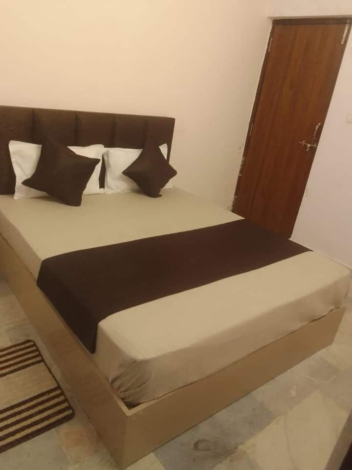 Agrawal Inn – Clean, Comfortable Budget Hotel Stay - Jabalpur