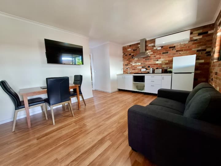 The Loft @ The Exchange Hotel - Deniliquin