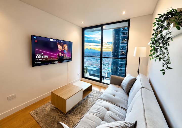 Stunning 2bd Aparment In North Point Lift - La Calera