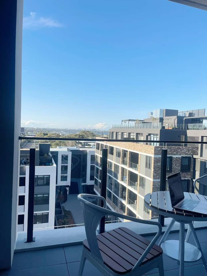 Bright & Cozy 2br Apartment In Caringbah - Cronulla