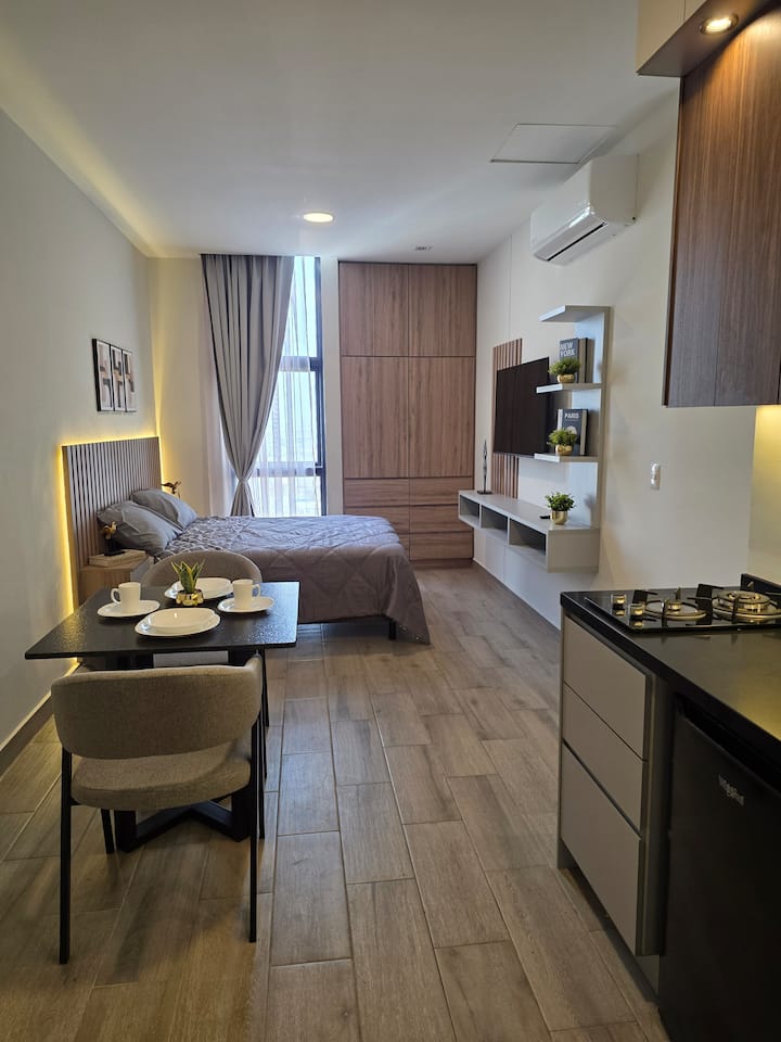 Colonia | Loft 1 Recámara + Parking + Gym + Vista - Monterrey