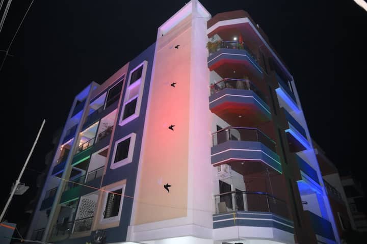 Two 2bhk Apts Together | Sleeps 10 | Family Stay - Nagpur