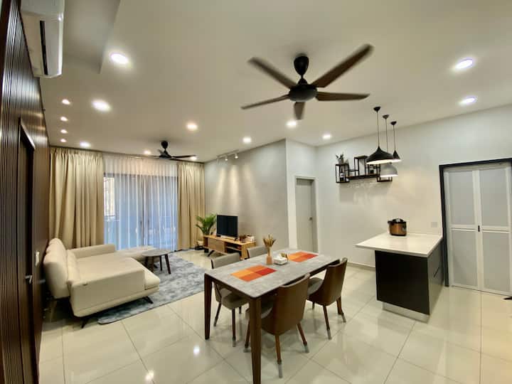 Modern 2br 2ba | Walk To Setia City Mall - Shah Alam