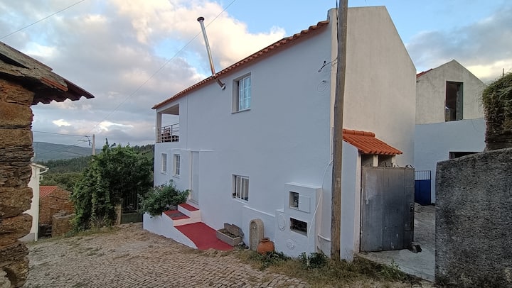 Large 3 Bedroom Apartment With Fantastic Views. - Madeira