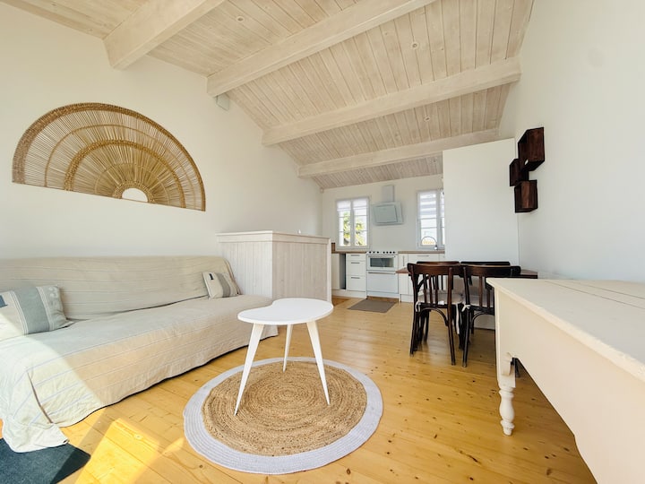 A Bourcefranc (17560), Petite Maison Neuve  32m² - Île d'Oléron