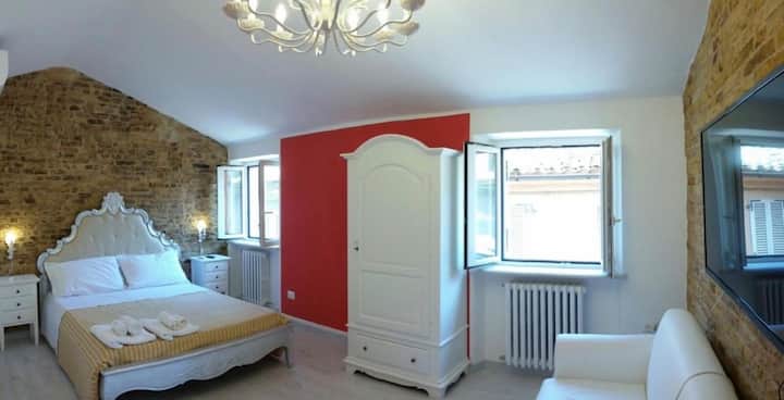 Camera Rossa Con Colazione - Fermo