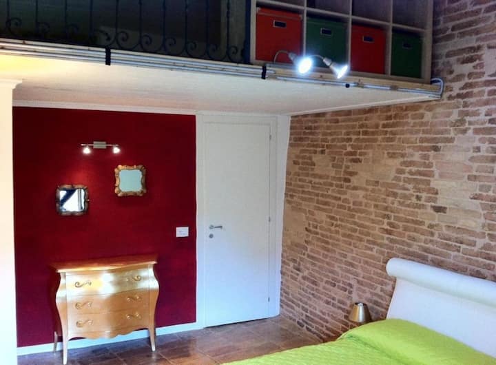 Camera Soppalco Con Colazione - Fermo