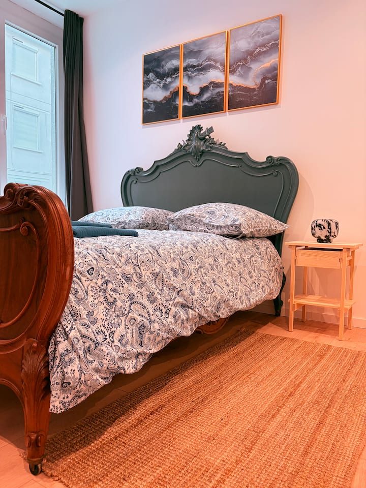 𝓑𝓵𝓮𝓾𝓮𝓽, Studio En Hypercentre, Parking Privé - Saint-Étienne