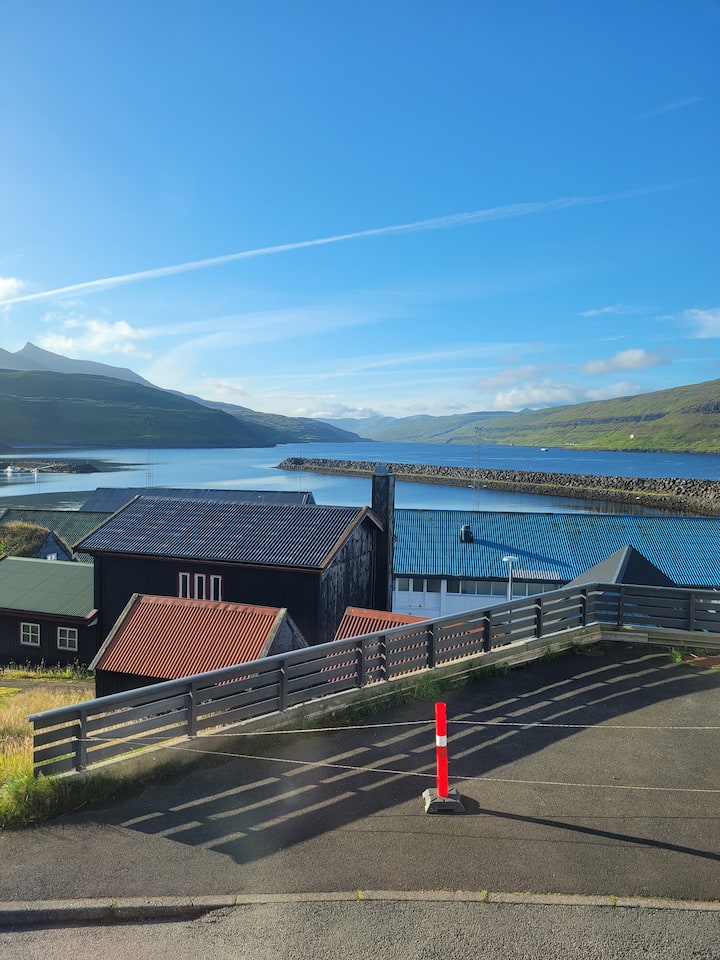 Hyggeligt Lille Hus I Centrum Av Eiði. - Faroe Islands
