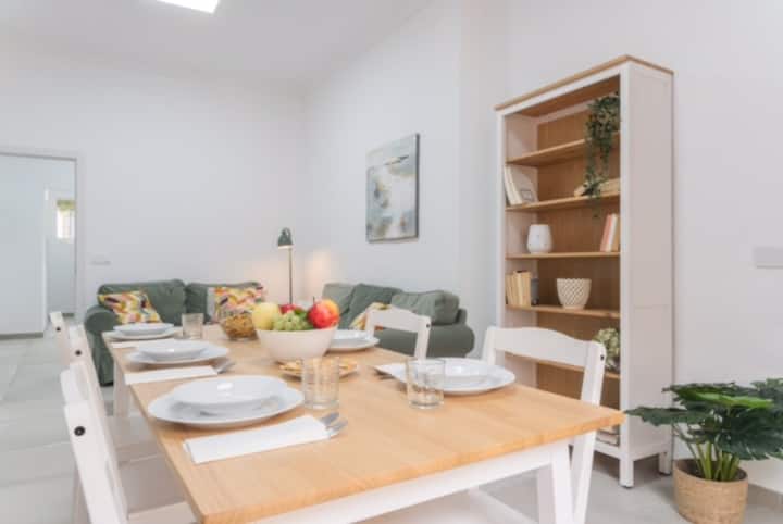 Amplio Apartamento En Almeria Centro - Retamar